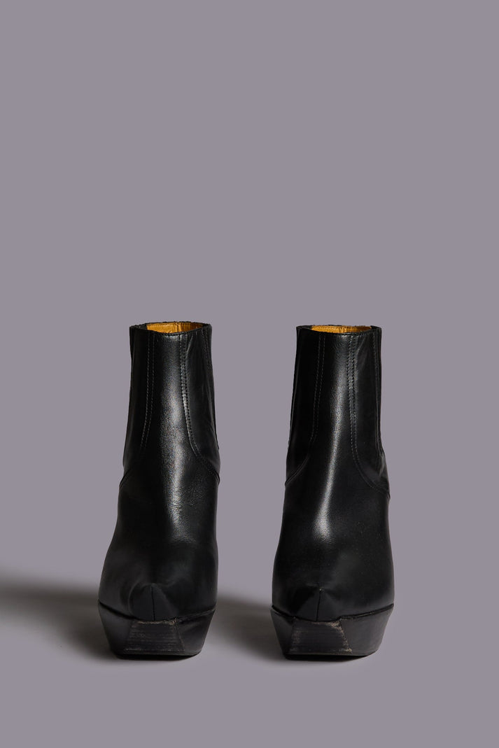 Pointy Toe Platform Heeled Boot - Black – R13